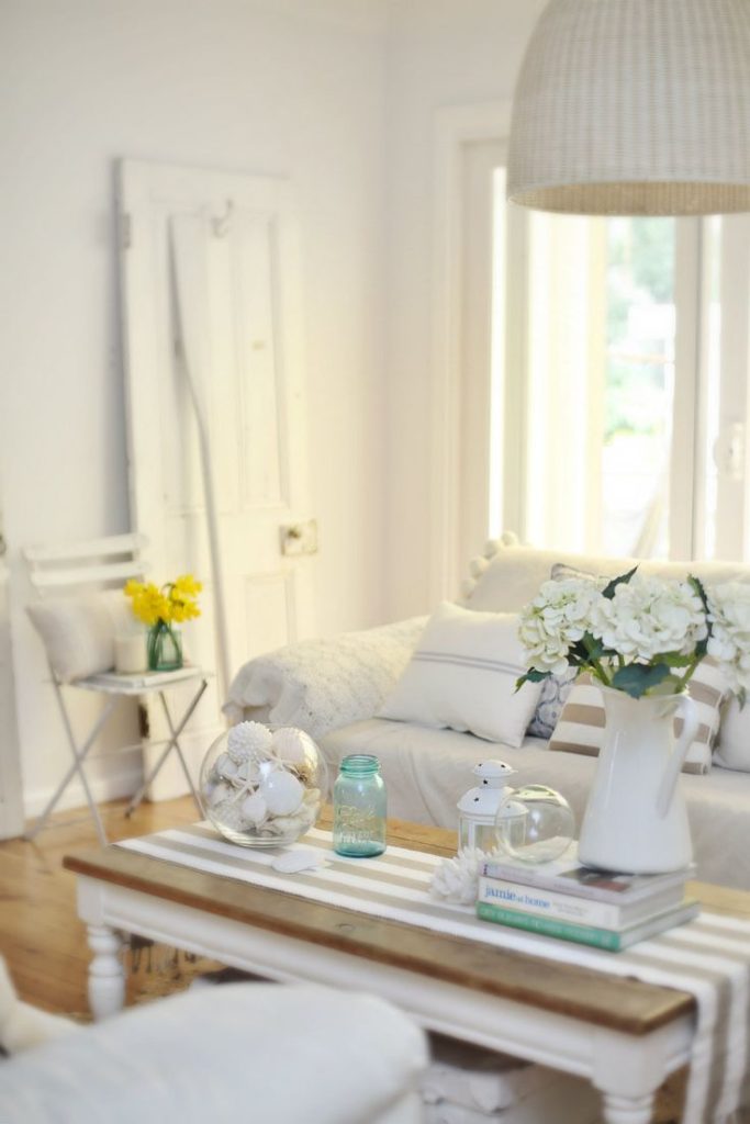 40 Smart ideas to decorate the table of the living room | My desired home