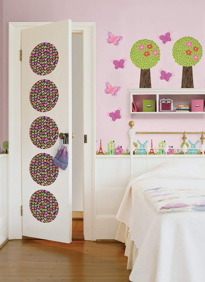 Door decoration: 50+ ideas for converting the interior door into an ...