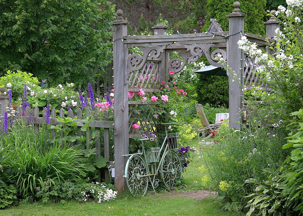 Cozy-spring mood in the garden - amazing ideas | My desired home