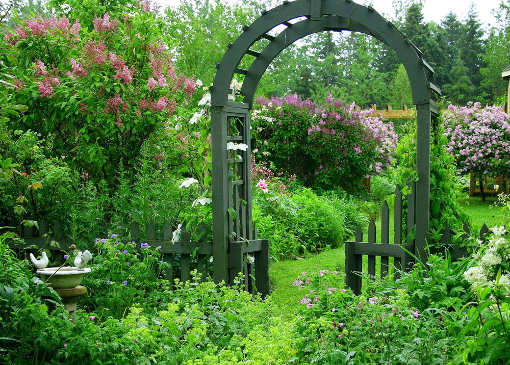 Cozy-spring mood in the garden - amazing ideas | My desired home