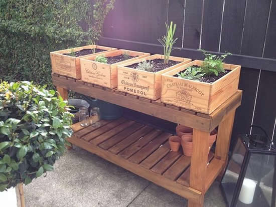 DIY garden decoration with wooden crates | My desired home