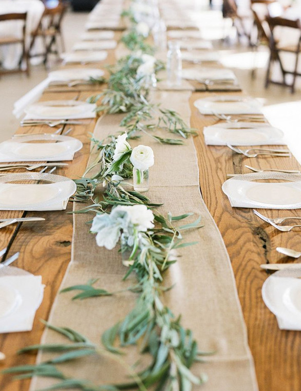 35 DIY table cover ideas with burlap | My desired home