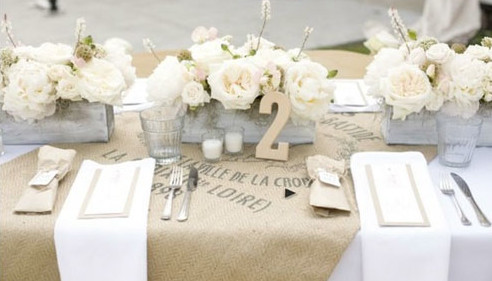 35 DIY table cover ideas with burlap | My desired home