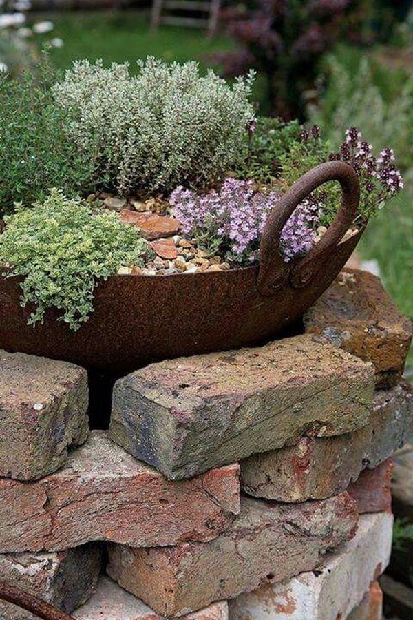 How to reuse old bricks to renovate your yard or garden | My desired home