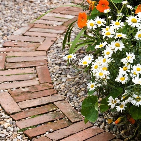 How to reuse old bricks to renovate your yard or garden | My desired home