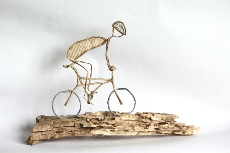 Craft figures with paper and wire for any decoration occasion with this ...