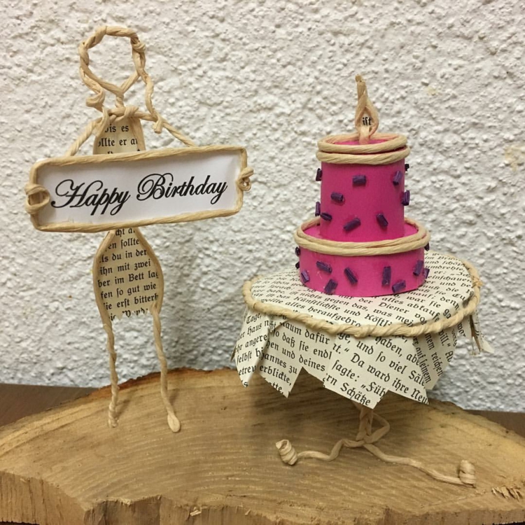 Craft figures with paper and wire for any decoration occasion with this ...