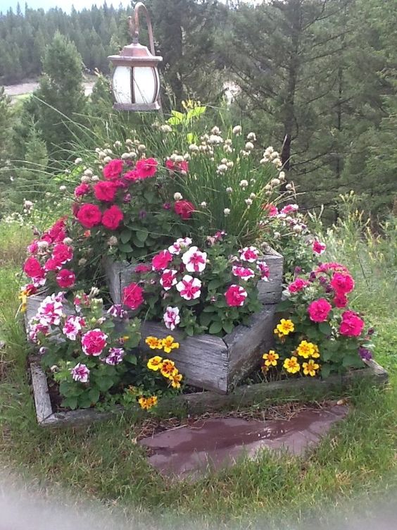 Beautiful corners of the country - 40 amazing flowers pots and beds ...