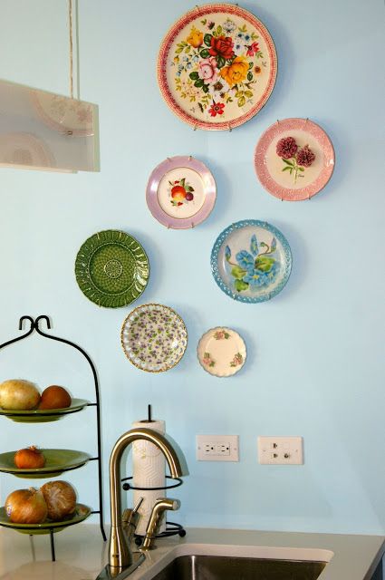 Dishes on the wall - cool decorations in 59 photos and ideas | My ...