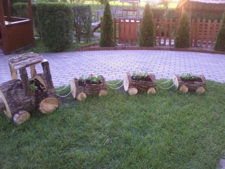 25 Great Ideas With Tree Trunks That Will Originaly Upgrade Your Garden ...