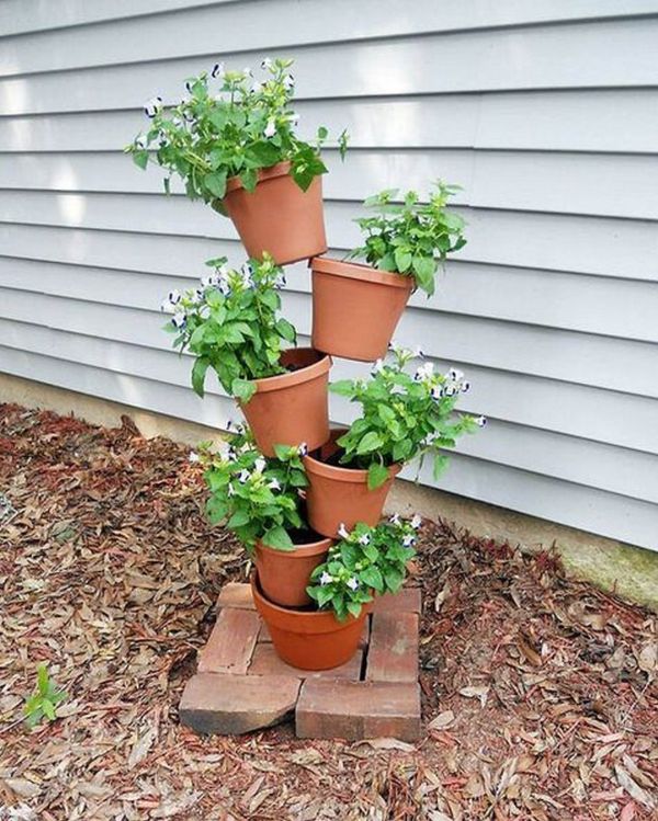 DIY Flower towers, a pleasant surprise in the yard and garden of your ...