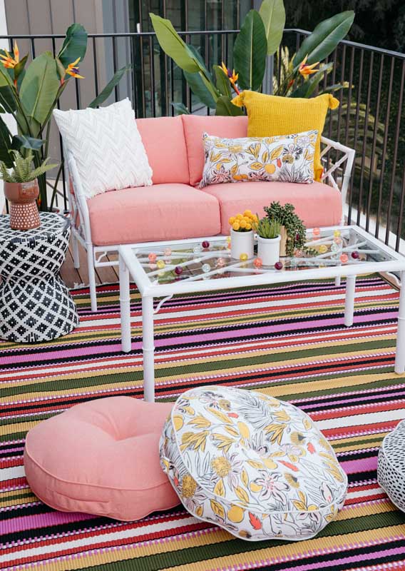 Sofa on the balcony: see photos, tips and how to choose your own | My ...