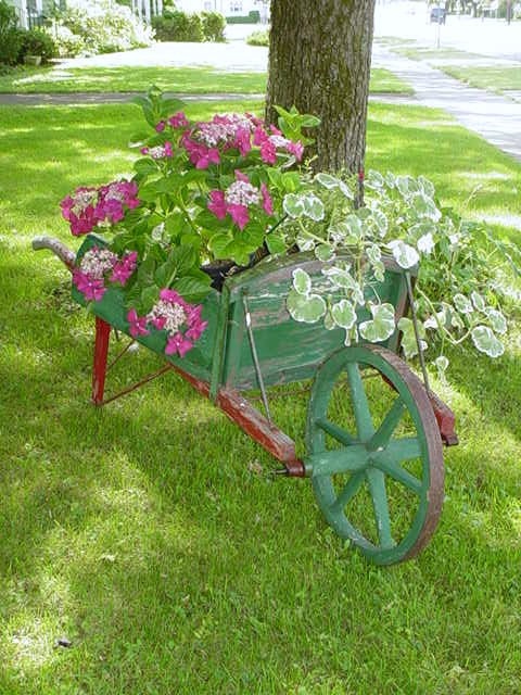 40+ Special DIY Pots - flower boxes for your garden | My desired home