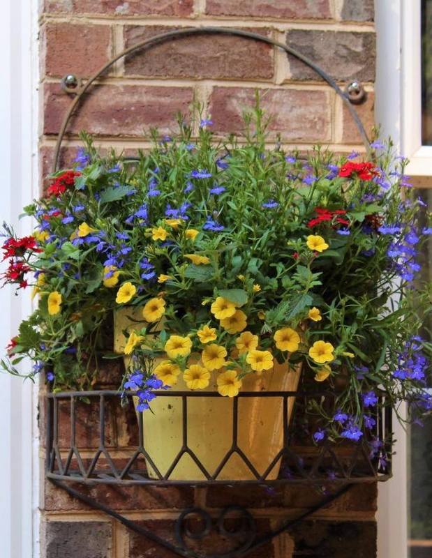 40+ Special DIY Pots - flower boxes for your garden | My desired home