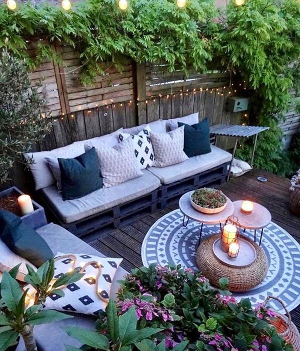 Enjoyable garden decorating ideas in shades of blue | My desired home