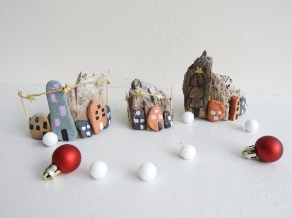 Stone painting for Christmas - artistic DIY ideas and tips for a ...