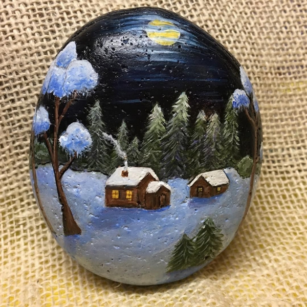 Stone painting for Christmas - artistic DIY ideas and tips for a ...