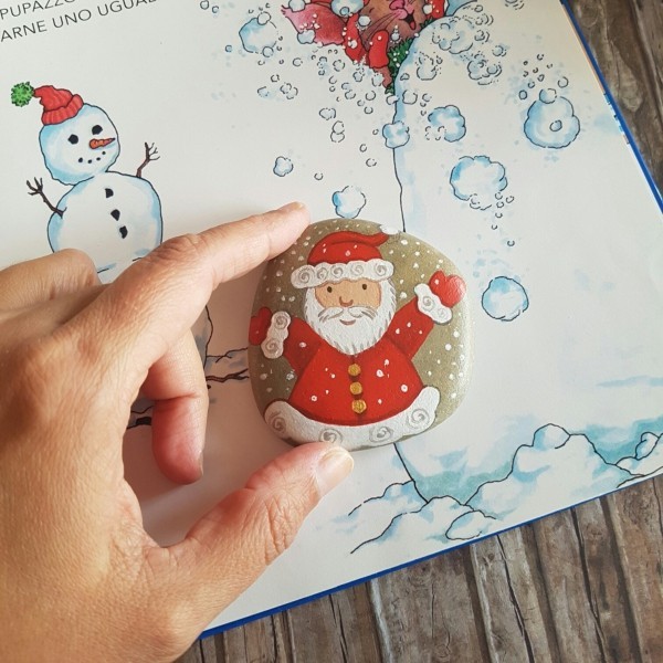 Stone painting for Christmas - artistic DIY ideas and tips for a ...