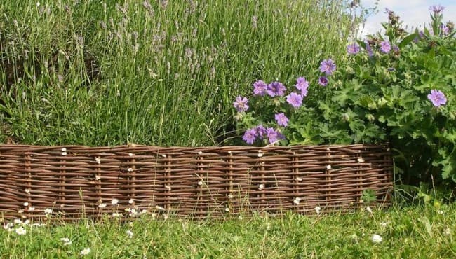 40+ Great and unusual DIY flower bed fences from the simplest materials ...