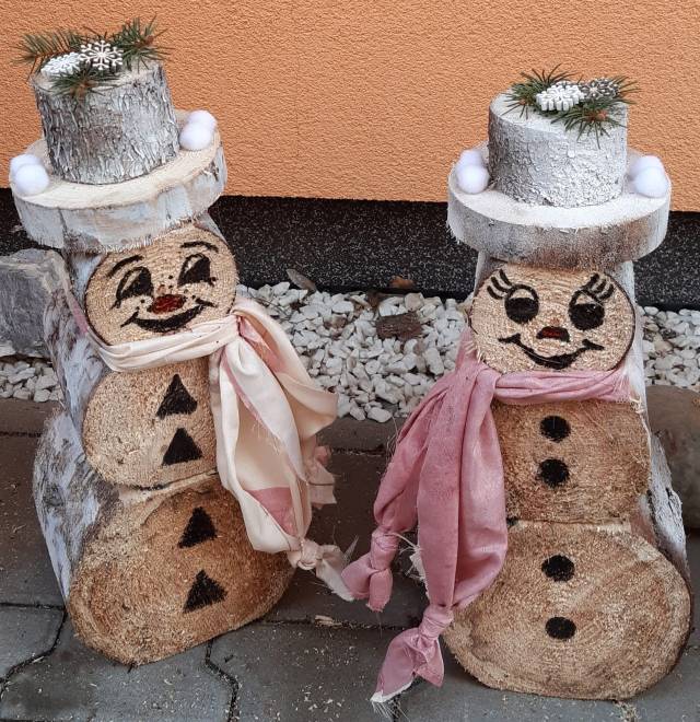 Create an amazing DIY snowman for Christmas from sliced wood: A ...