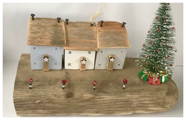 How to make wonderful Christmas houses or villages from pieces of wood ...