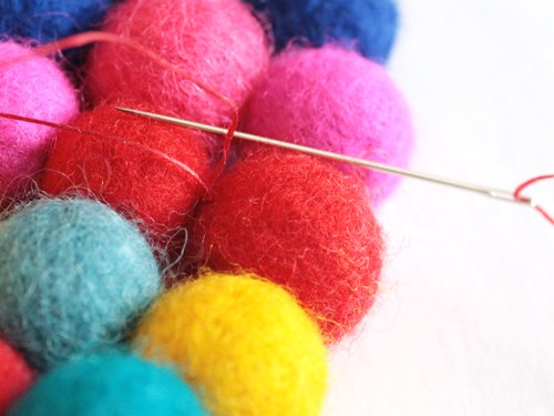 Unusual and impressive DIY wool ball rugs | My desired home