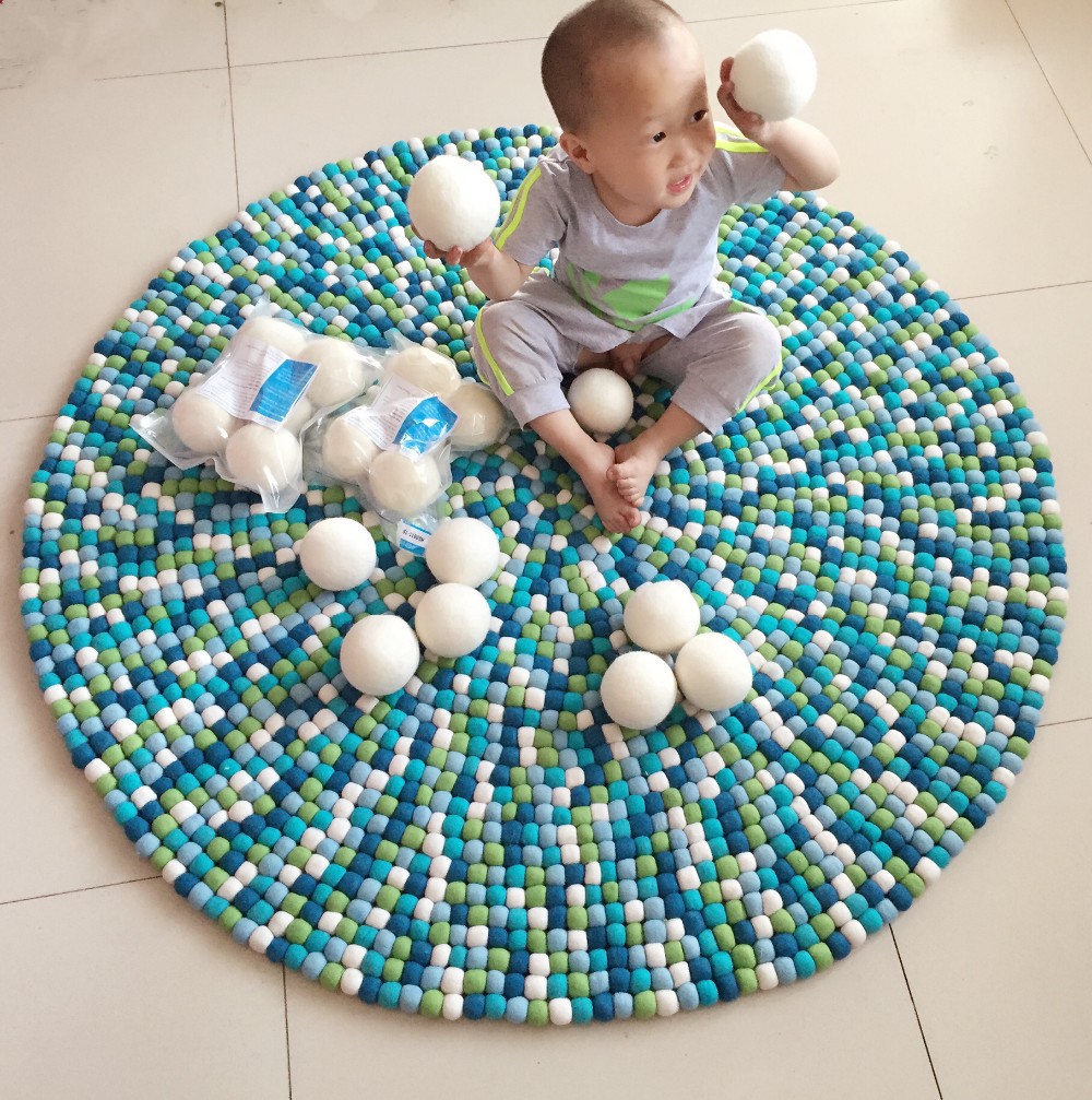 Unusual and impressive DIY wool ball rugs | My desired home