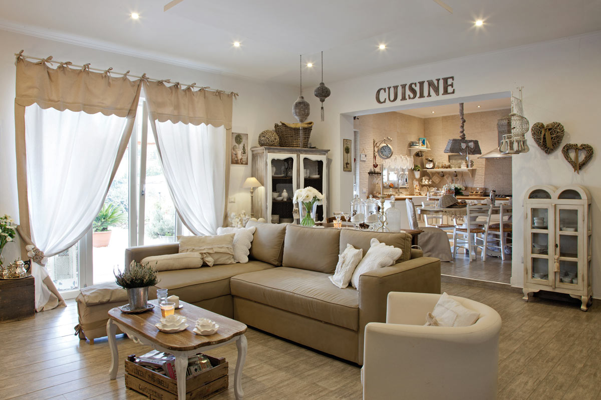 Farmhouse living room in the style of Provence: 20 decorative ideas and ...