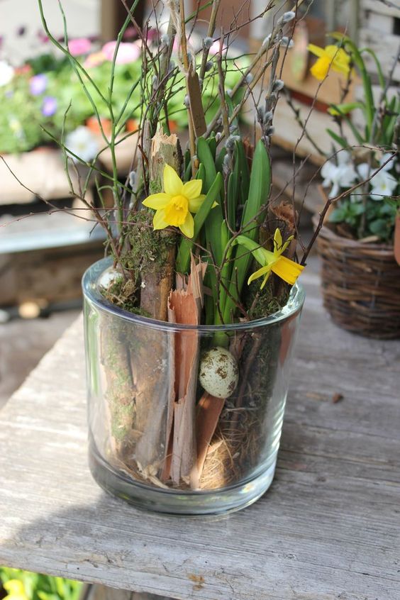 25 Amazing DIY spring ideas with glass jars and vases | My desired home