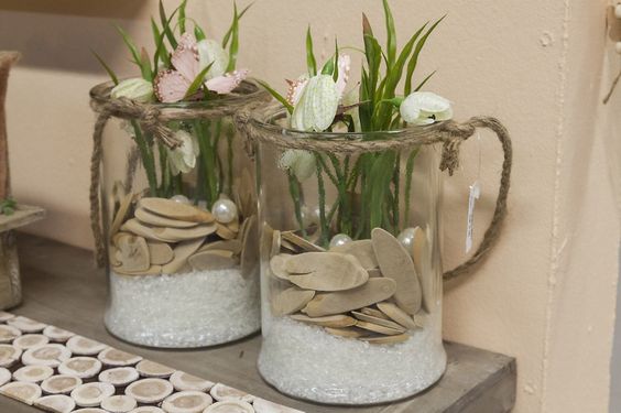 25 Amazing DIY spring ideas with glass jars and vases | My desired home