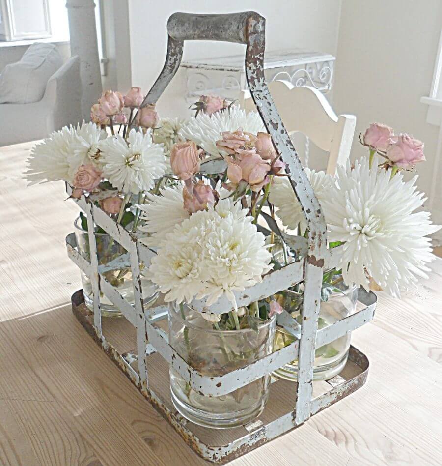 Beautiful spring decorations for your home with glass jars and vases ...