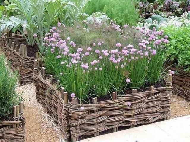 44 Beautiful DIY Woven Wattle inspirations for garden decorations ...