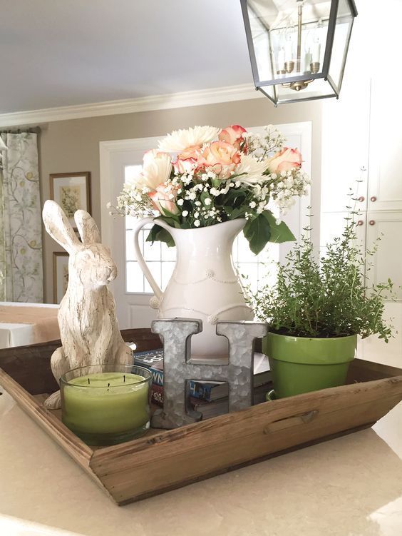 20 Great ideas on how to use an ordinary tray to create central spring ...