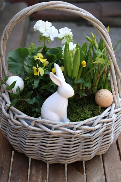 24 Inspirational ideas for a beautiful spring decoration using a wicker ...