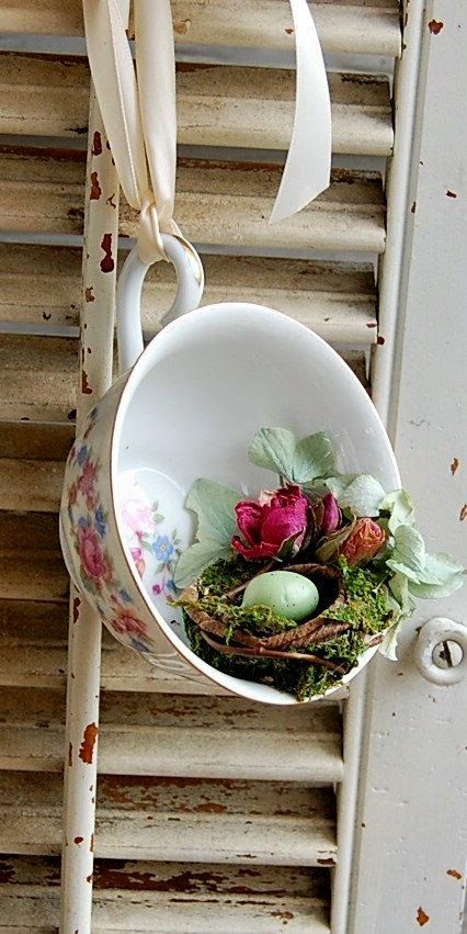 Turn old kitchen utensils into beautiful decorations for spring: 22 ...