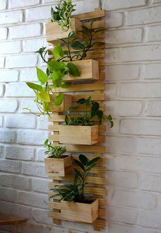 20 inspirations for DIY wooden wall pots that will take up almost no ...