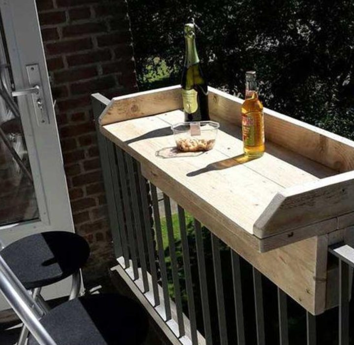 Small bar or hanging balcony tables, 22 amazing variations for tiny ...