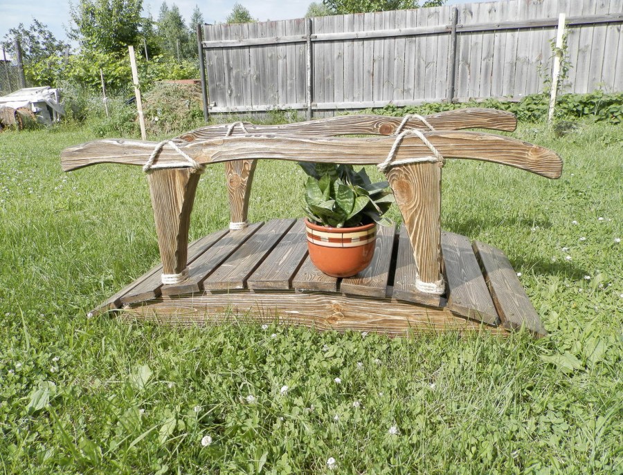 Small decorative and stylish garden bridges for summer cottages: 40 ...
