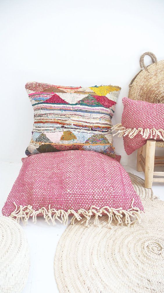 Fun decoration with Cushions: 35 beautiful and creative ideas to ...