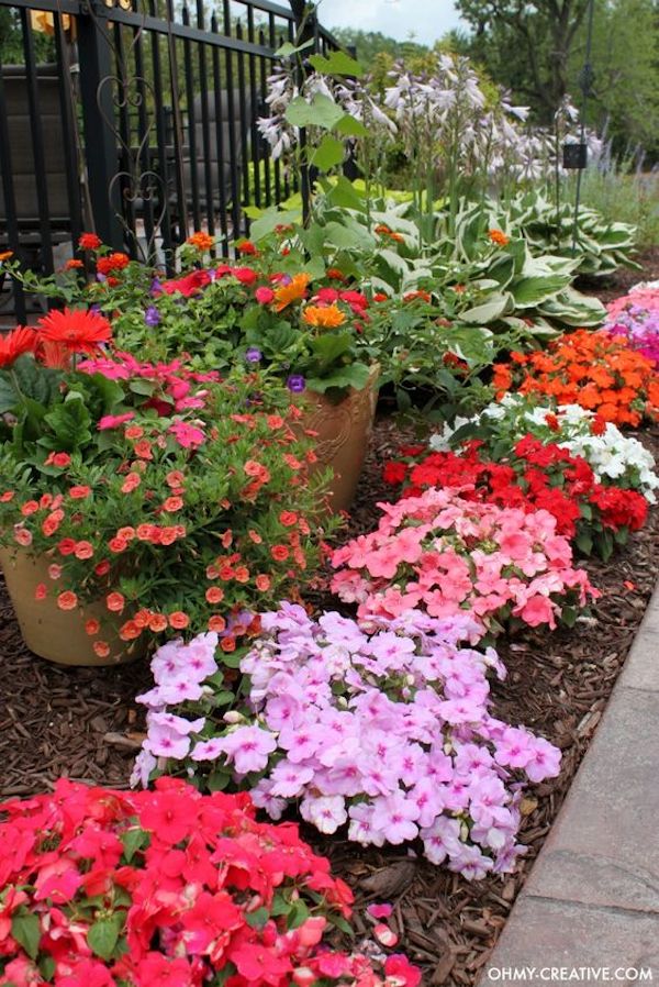 34 Beautiful ideas to decorate the yard and garden with colorful ...