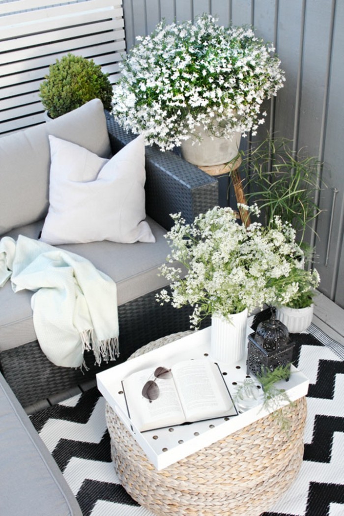 How to arrange a small balcony to create a cozy space - 32 amazing ...