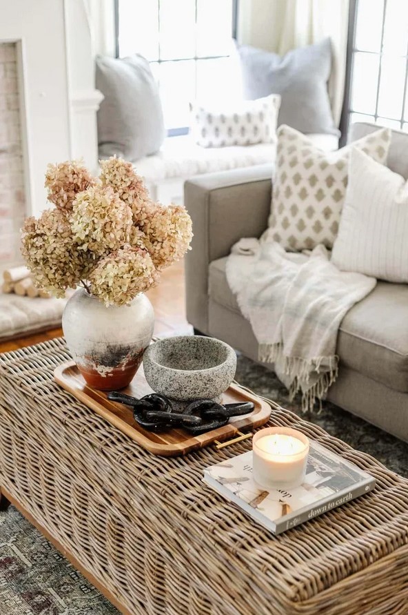 Modern Autumn Decoration: Bring the autumn mood into your home with the ...