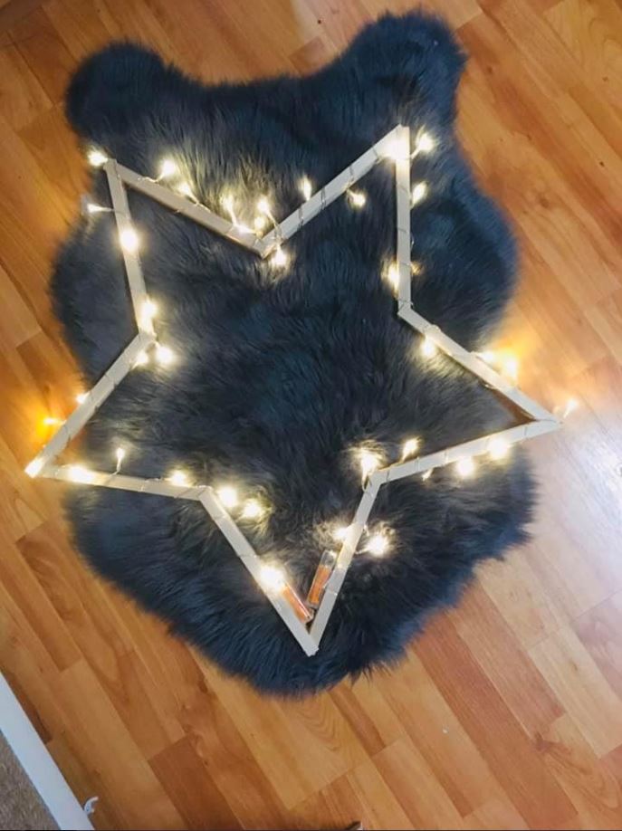 20 Beautiful Christmas decorations with string lights for inspiration ...