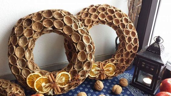 Beautiful DIY decorations for winter and Christmas with walnut shells ...