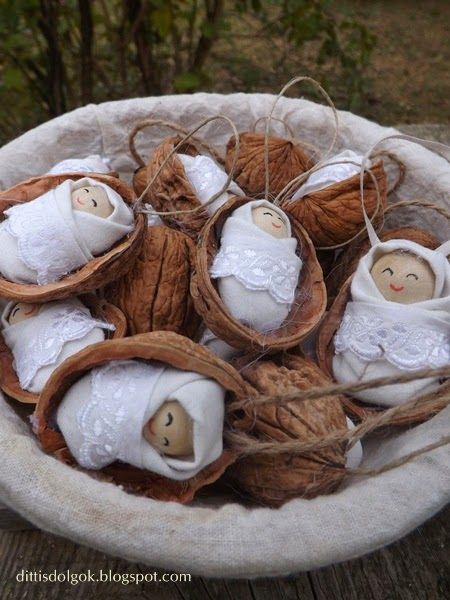 Beautiful DIY decorations for winter and Christmas with walnut shells ...