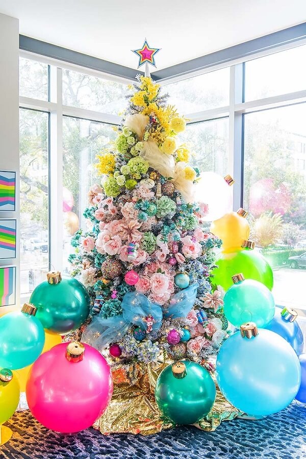 Decorating a Christmas Tree with Flowers: 40 Charming Ideas for Your ...