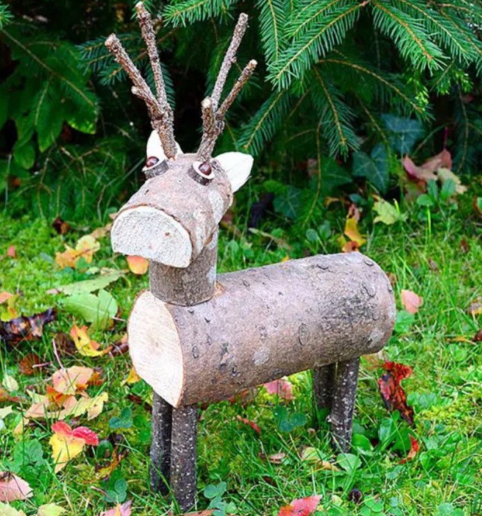 Decorate Your Home For Christmas With A Wooden DIY Reindeer: 20 Great ...