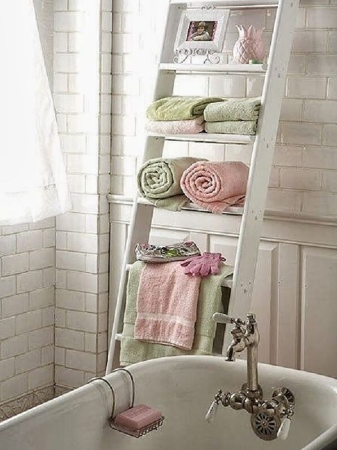 Decorative ladder: 50 ideas for decorating and organizing your home ...