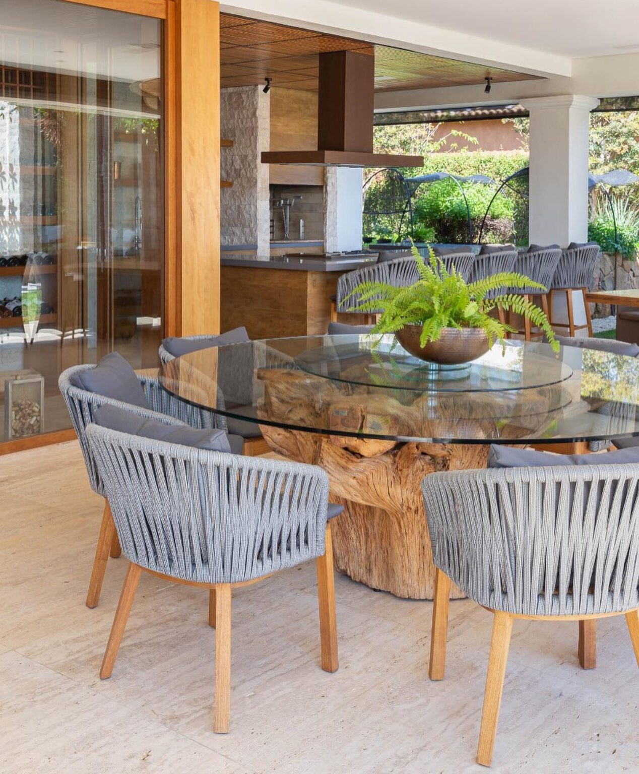 34 images with tables made of tree trunk for a rustic decor | My ...