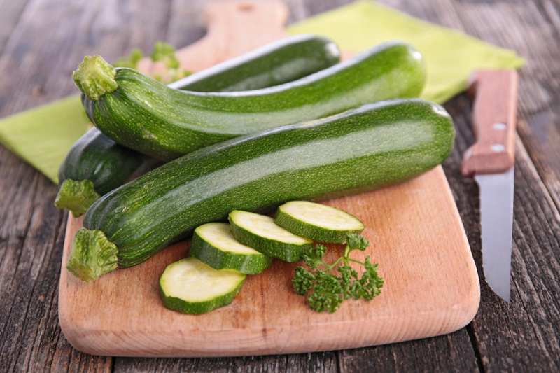 Zucchini, a delicious vegetable that is easy to grow in your garden ...